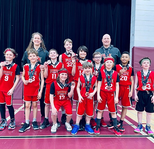 Basketball boys back on the podium with bronze at OBA provincials